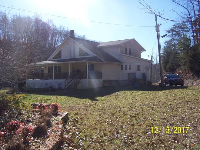 12081 E. KY. 70, Yosemite, KY 42566 (Sold NYStateMLS Listing #10446748)