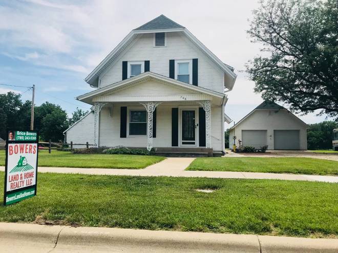708 lincoln, Clyde, KS 66938 (Sold NYStateMLS Listing #10500928)