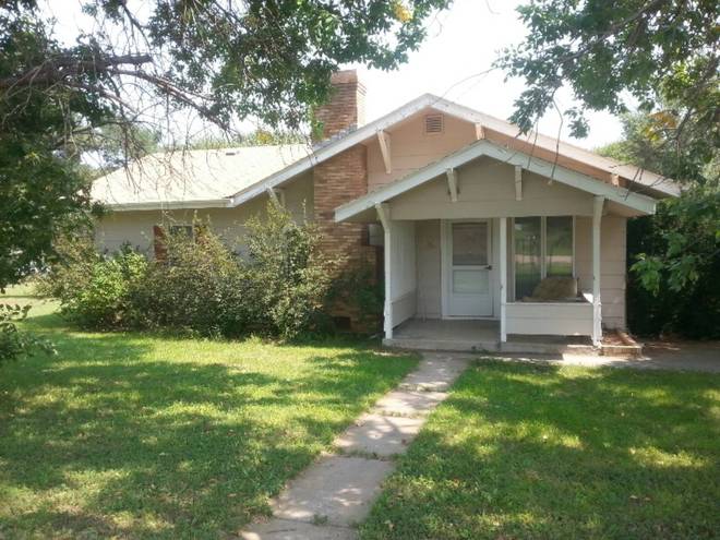 5th Street in Edmond 2 bed 1 1/2 bath move in ready!, Edmond, KS 67645 ...