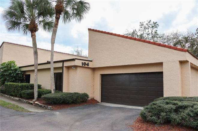 104 Capri Ct S, Plant City, FL 33566 (Sold MyStateMLS Listing #10877282)